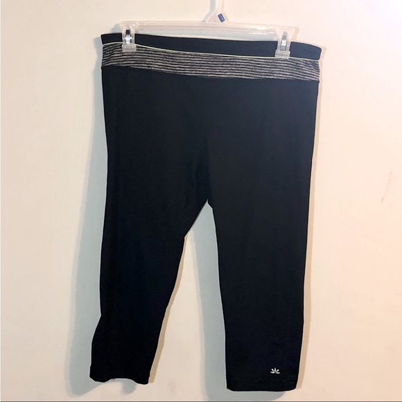 lukka | Pants & Jumpsuits | Lukka Capri Workout Pants | Poshmark
